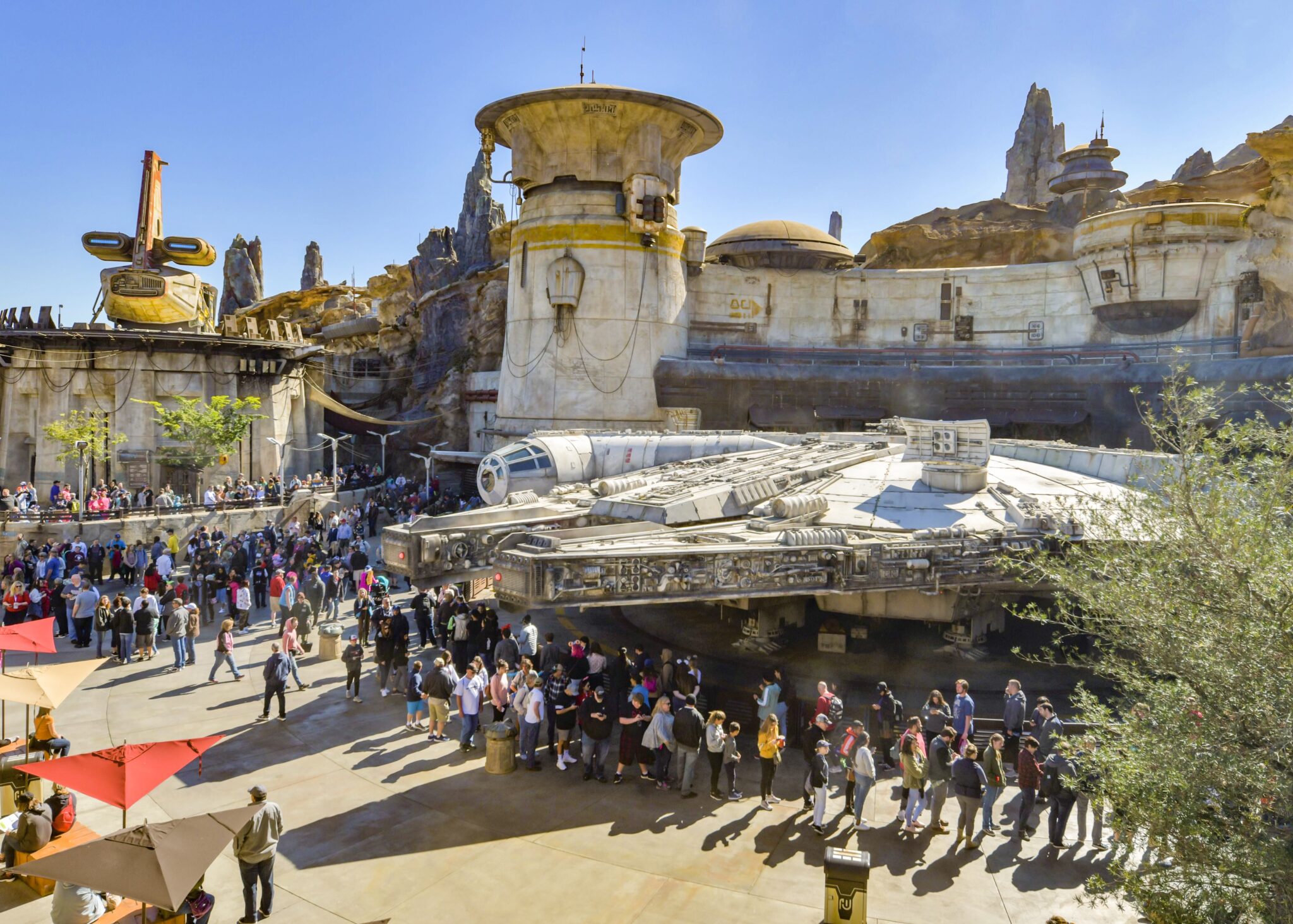 Mom Abroad - The Ultimate Guide to Everything Star Wars at Disney ...